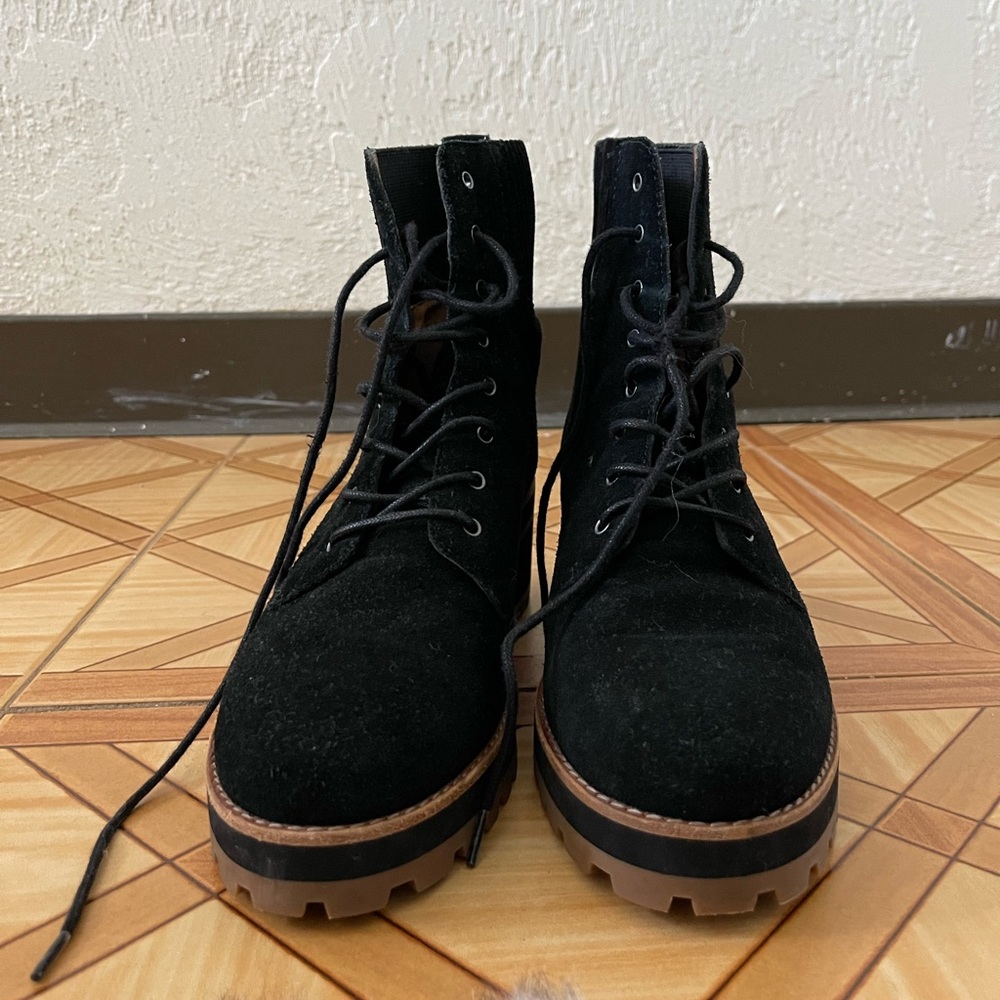 Madewell Lorelei Lug Sole Lace-Up Suede Boots - Gem